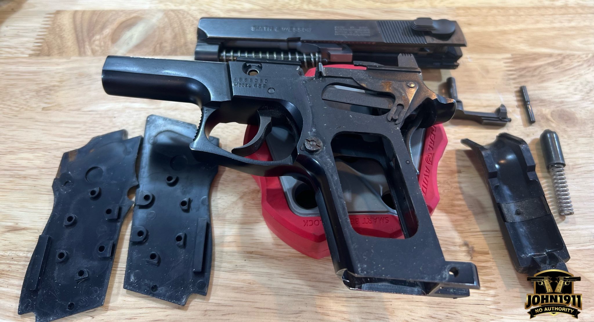 New - Old Stock Grips - Pachmayr - John1911.com Gun Blog